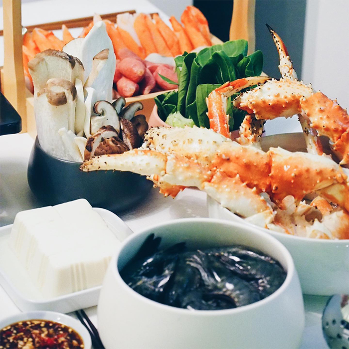 11 steamboat delivery services you can count on for CNY