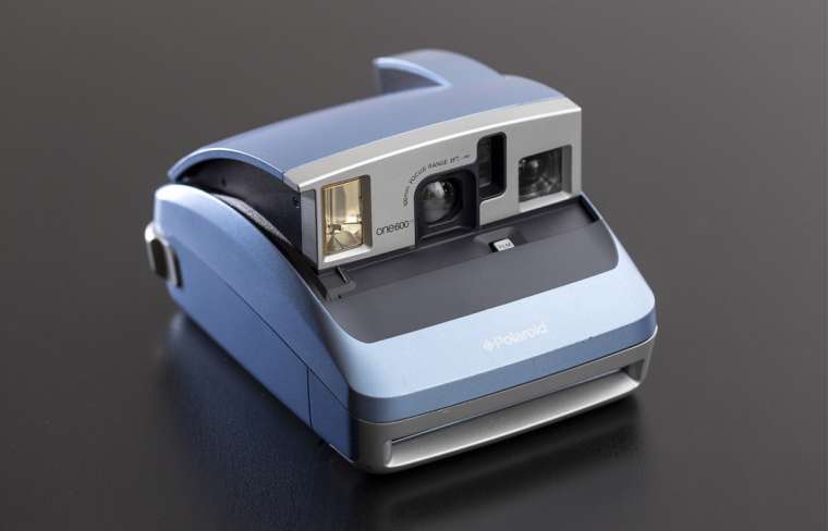 Vintage polaroid cameras are cool again - here are the ones to get ...